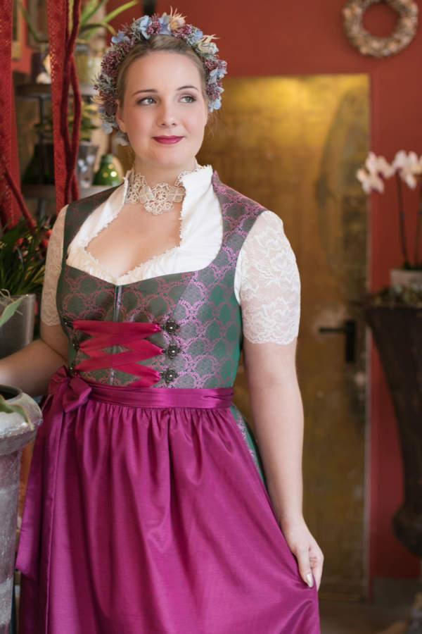 Get married in Dirndl - this is how beautiful it looks! - Brigitte Adolph